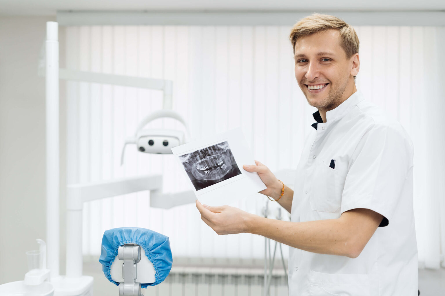How to Become a Radiographer in the UK (With Relevant Skills) | Studyhub